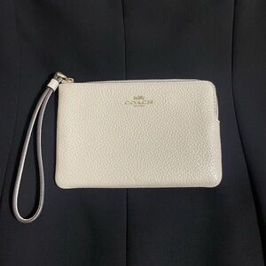 Coach | Bags | Nwt Coach Chalk Color Soft Pebble Leather Corner Zip ...